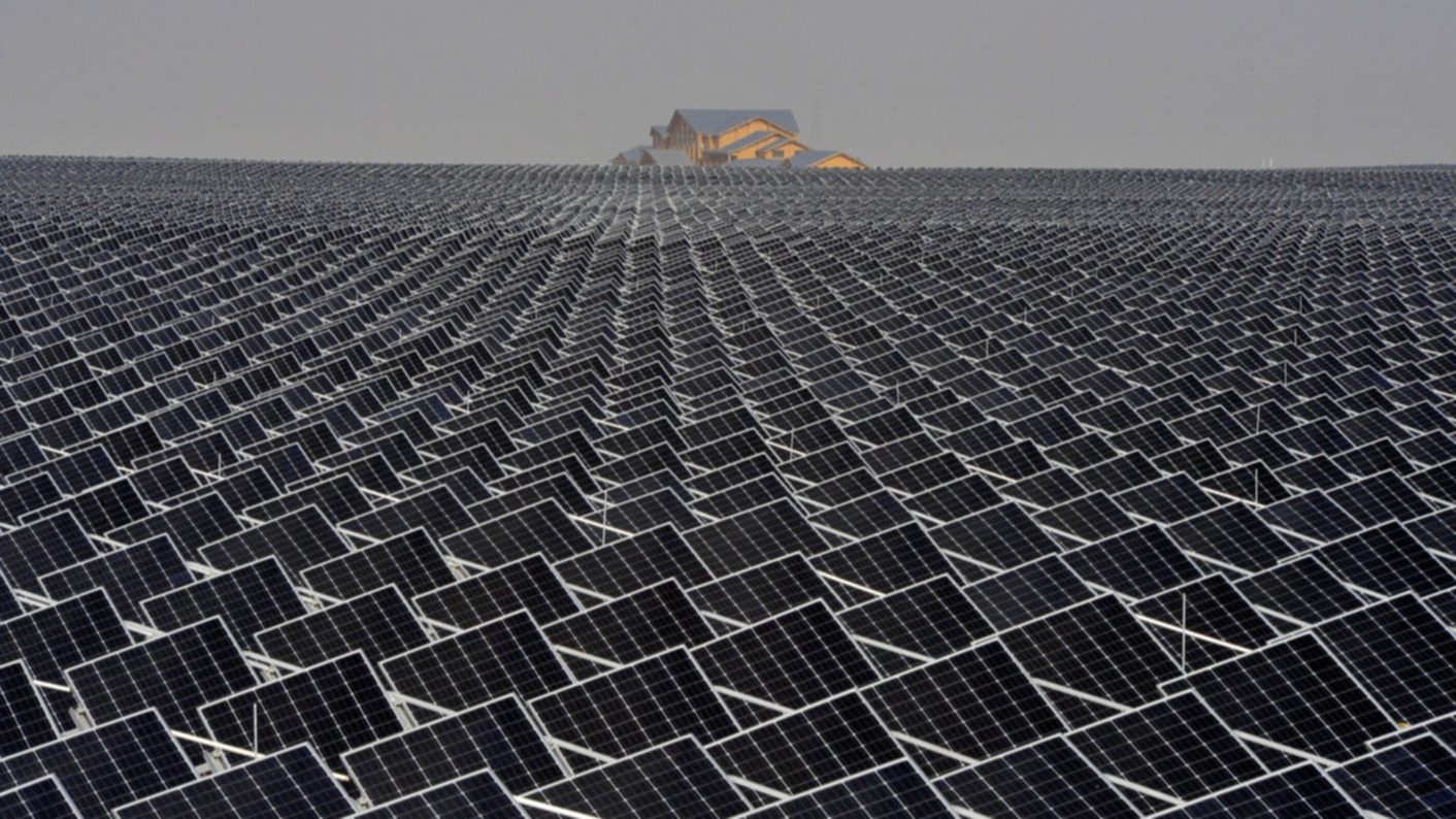 China solar panel material suppliers join forces to stem supply glut