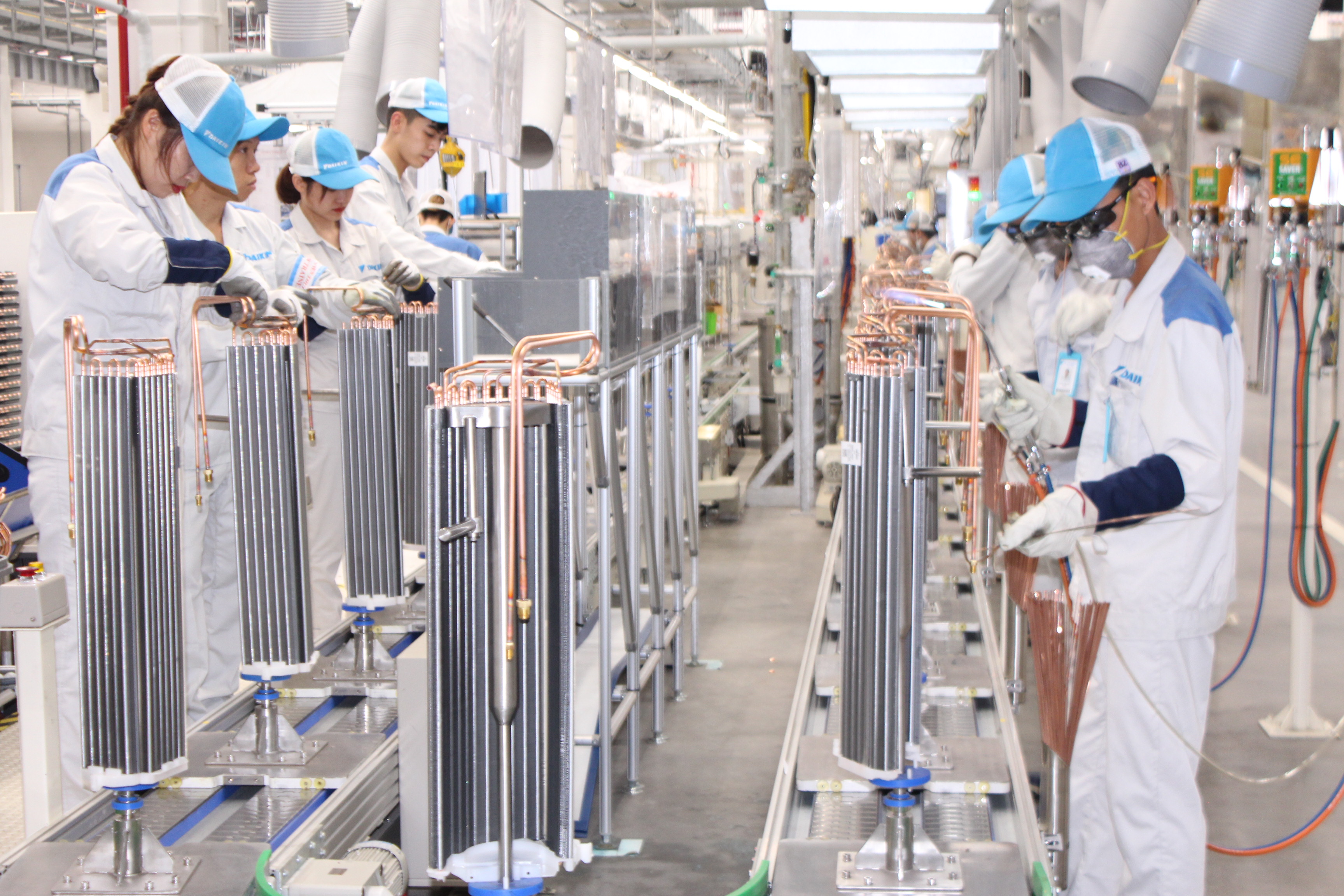 Japanese companies face stiffer Chinese competition in Vietnam: JETRO